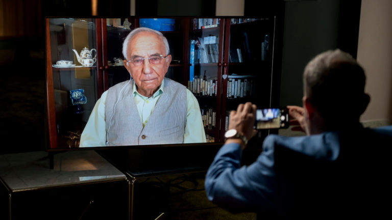 A Spektrum tévécsatorna bemutatja Radnai Péter a magyar televíziózás ...